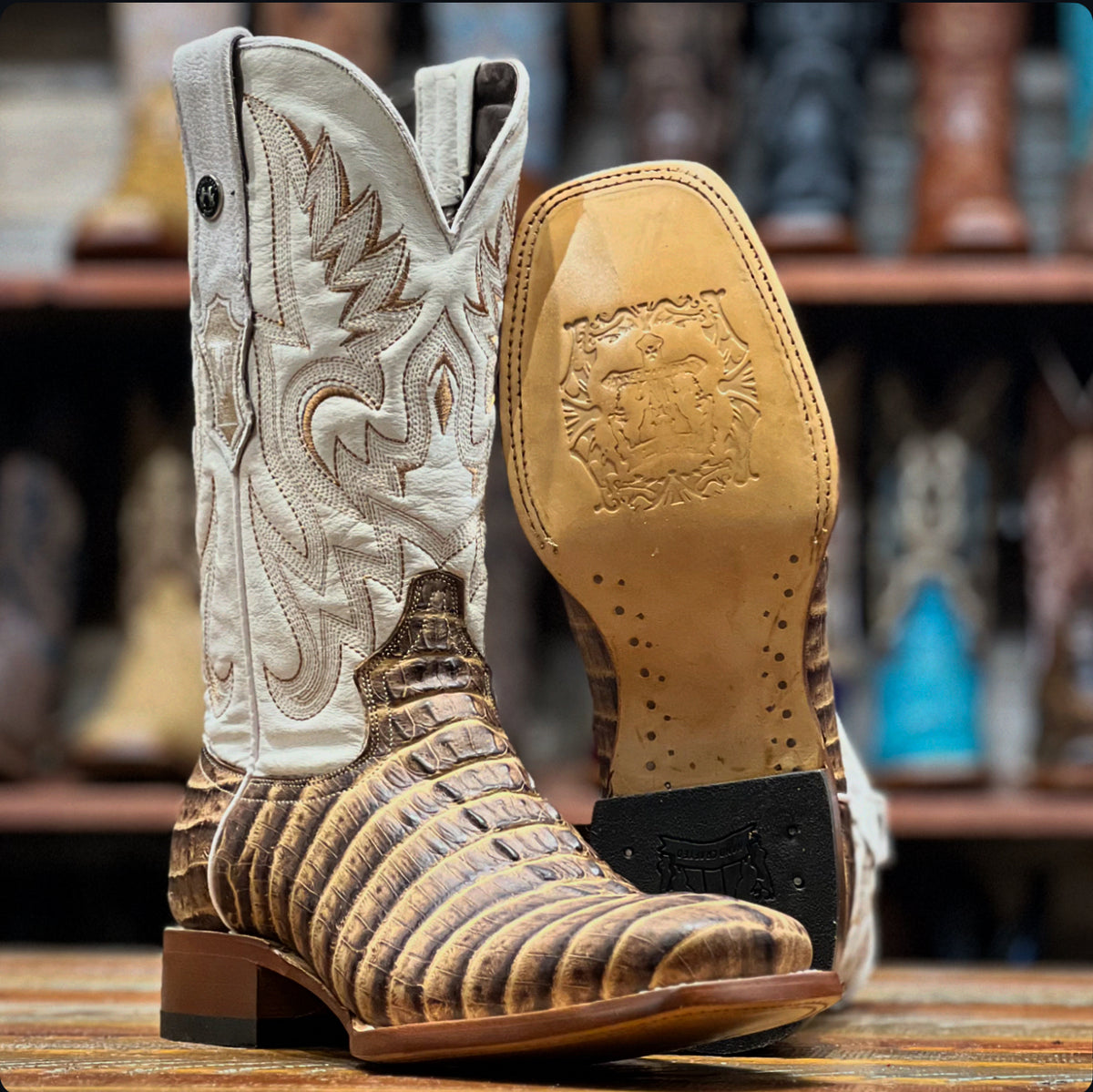 TM205572 – Tanner Mark Boots