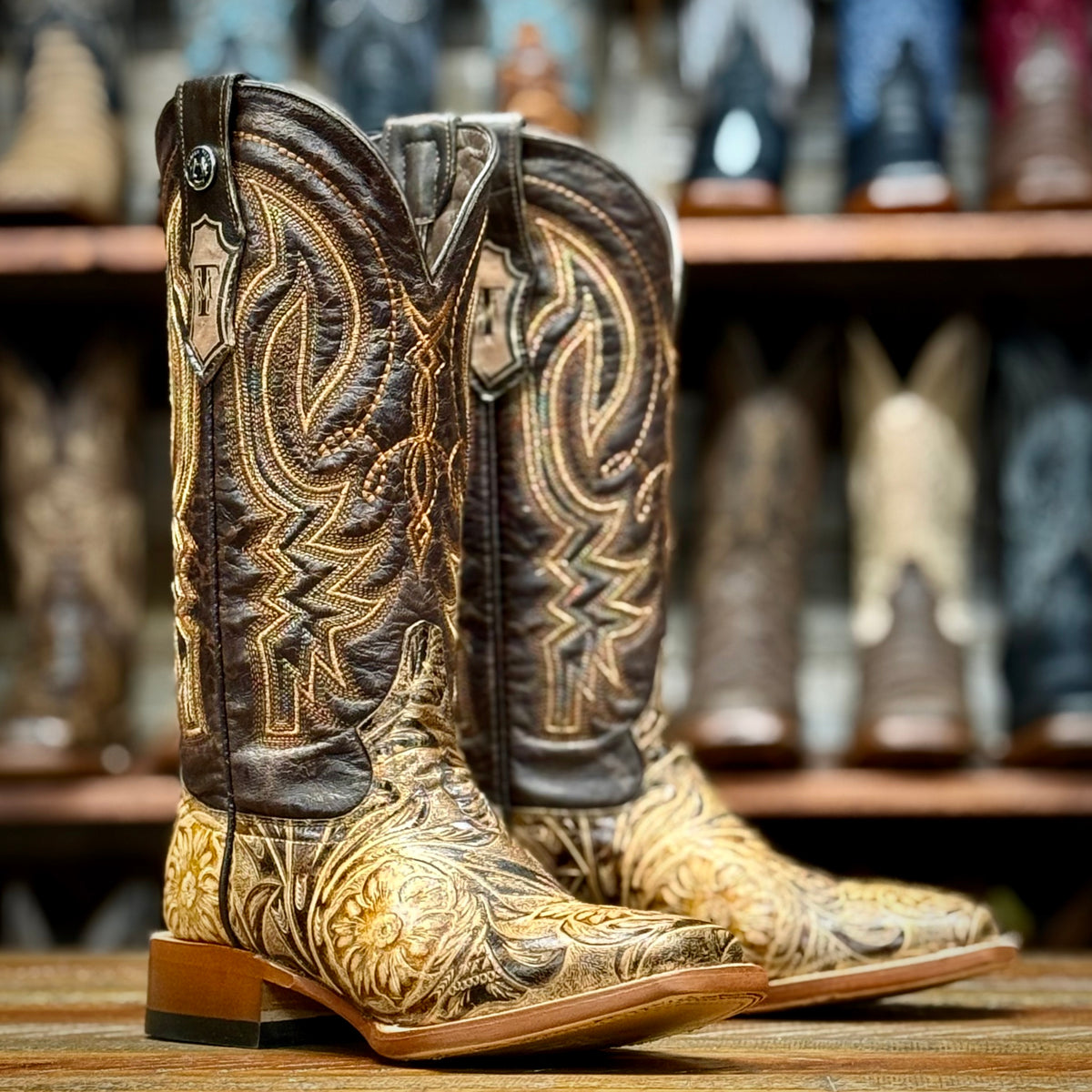 TML207141 – Tanner Mark Boots