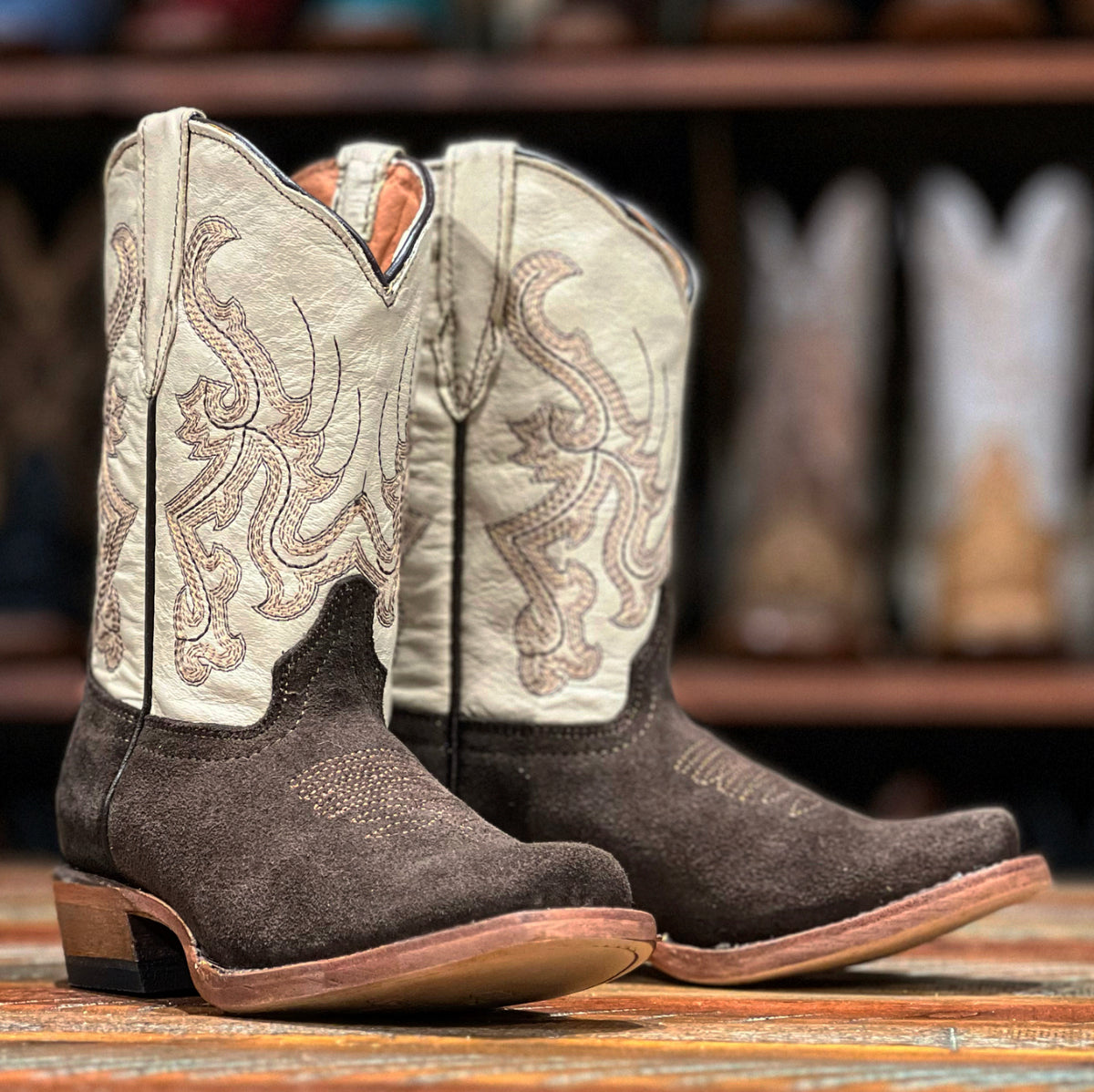 TMK205274 – Tanner Mark Boots