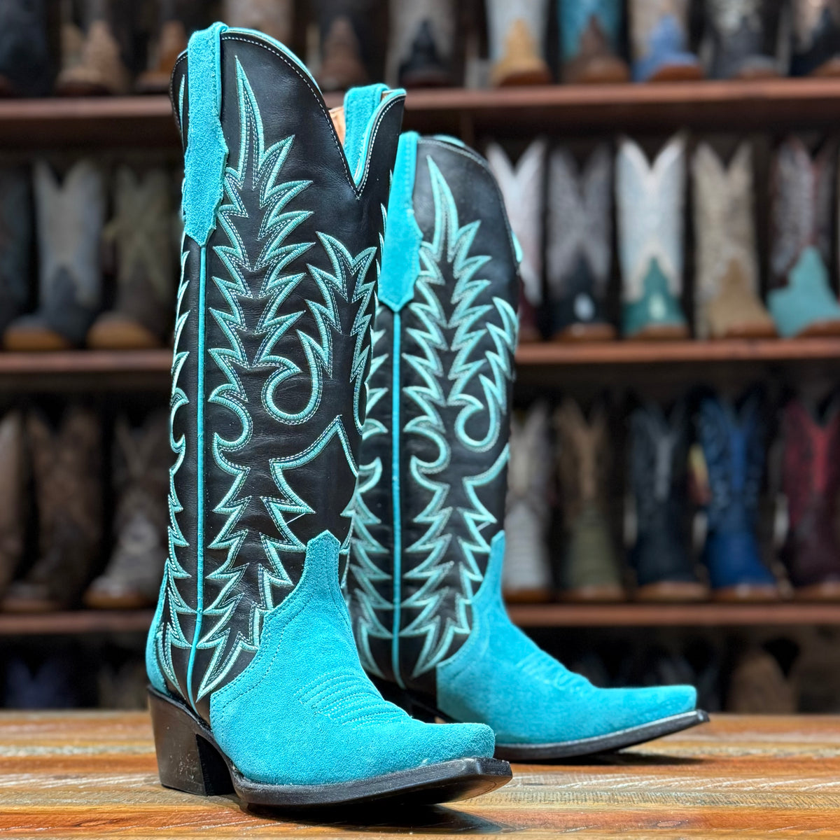 TML205450 – Tanner Mark Boots
