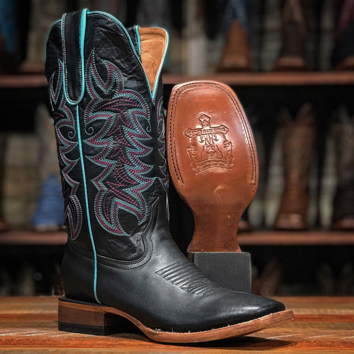 TML205110 – Tanner Mark Boots